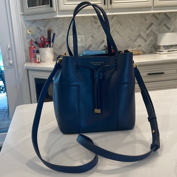Tory Burch | Bags | Tory Burch Drawstring Bucket Bag | Poshmark